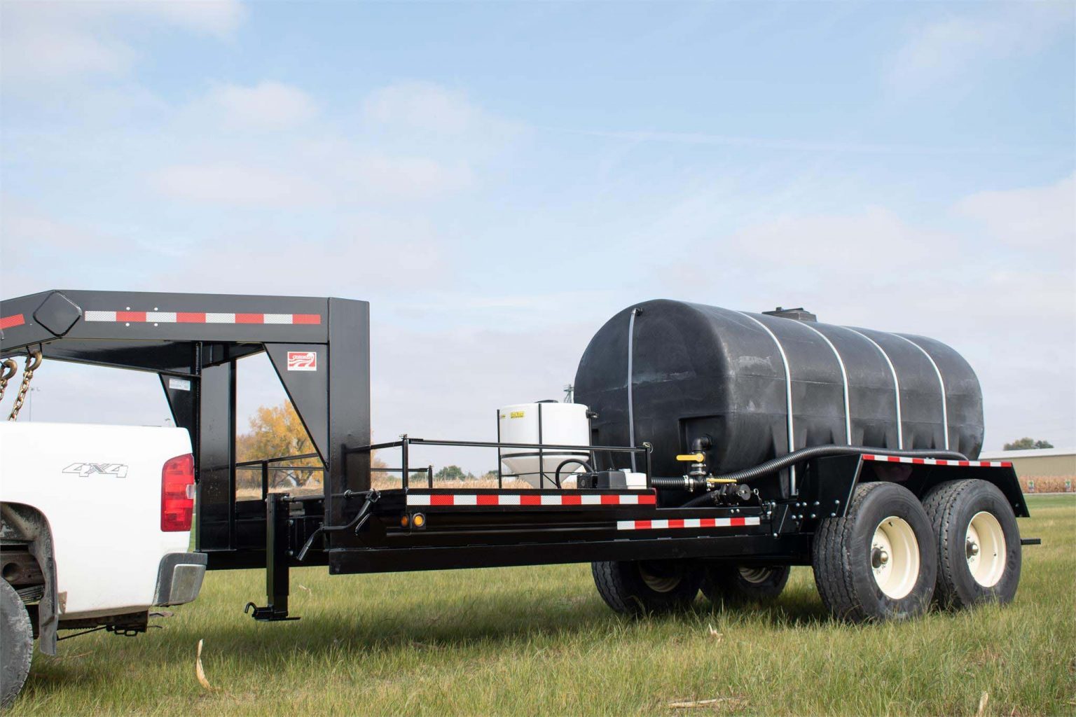 ECS 2010HD-EXT Gooseneck Nurse Trailer | Stutsmans