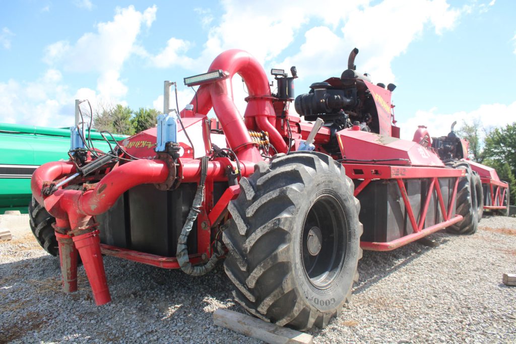 2015 Nuhn Lagoon Crawler For Sale | Stutsmans