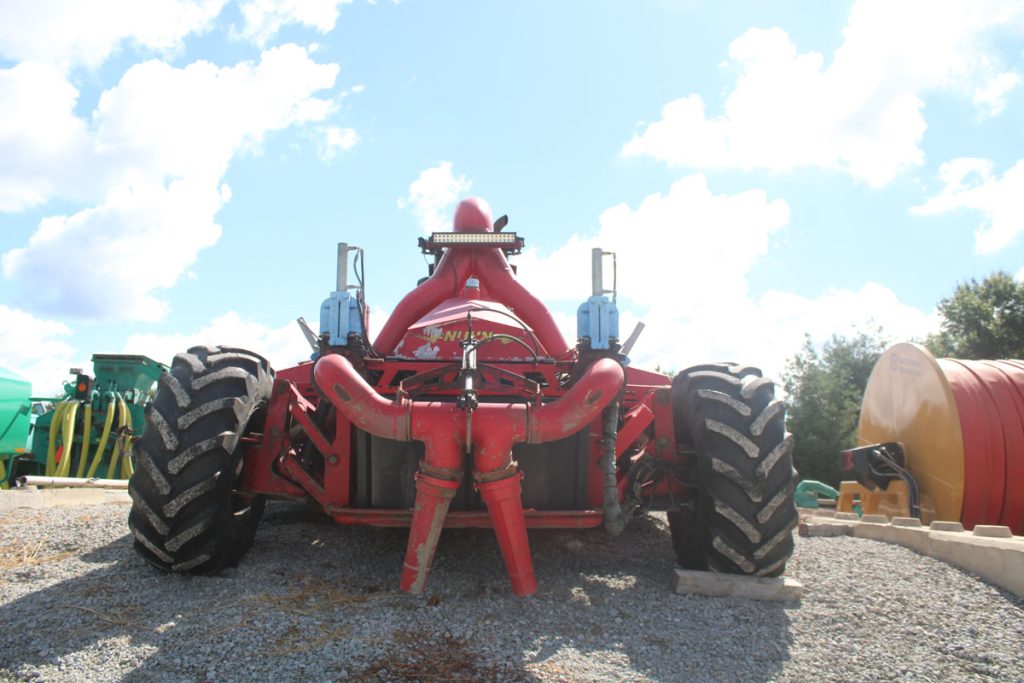 2015 Nuhn Lagoon Crawler For Sale | Stutsmans